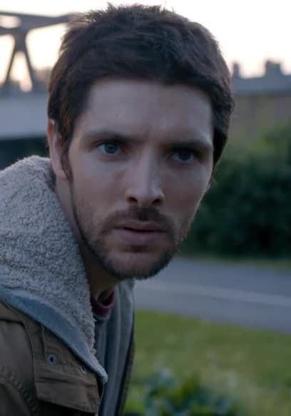 Watch Humans S02:E04 - Episode 4 - Free TV Shows | Tubi