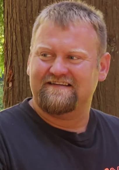 Watch Building Off the Grid S02:E02 - Massive Mud Home - Free TV Shows ...