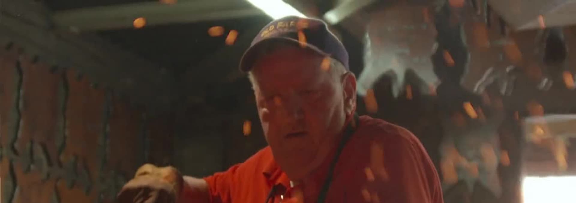 Watch Bizarre Foods With Andrew Zimmern S09:E06 - The Pacific Coast ...