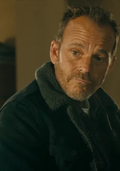 Watch Deputy (Doblado) S01:E11 - Paperwork - Free TV Shows | Tubi