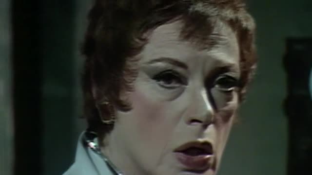 Watch Dark Shadows S10:E18 - Episode 591 - Free TV Shows | Tubi