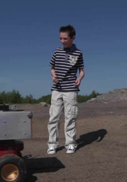 Watch Finding Stuff Out S01:E103 - Moon - Free TV Shows | Tubi