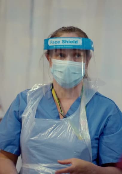 Watch 999: Critical Condition S03:E01 - Episode 1 - Free TV Shows | Tubi