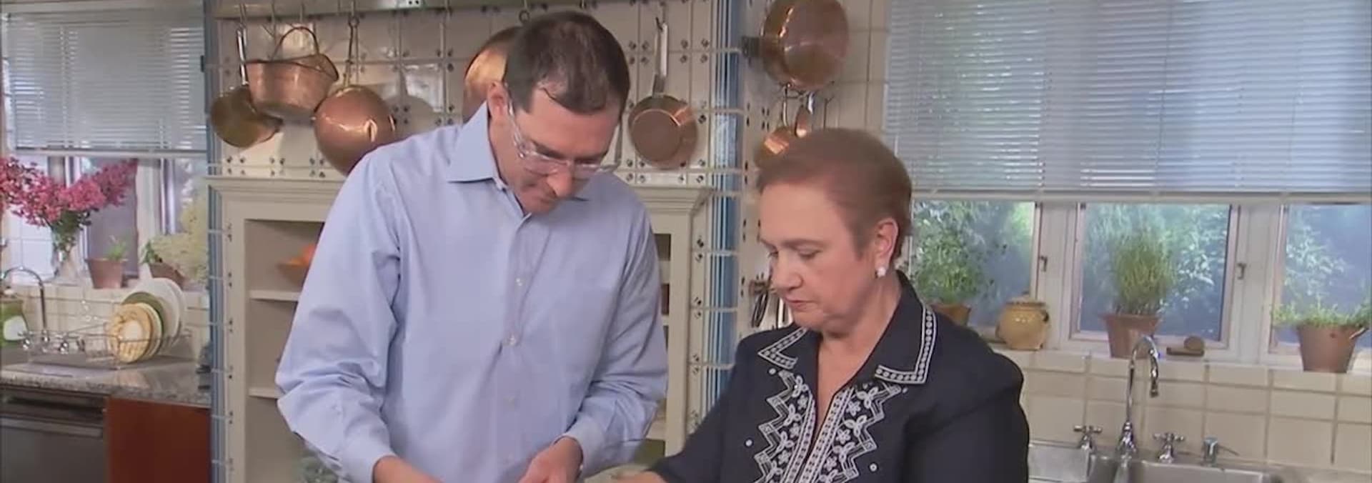 Watch Lidia's Italy S04:E06 - Harvest Classics From Liguria - Free TV ...