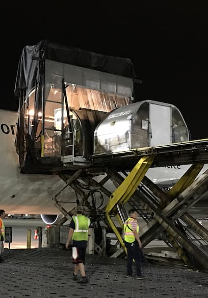 Watch Giant Hubs S01:E04 - UPS Worldport - Free TV Shows | Tubi