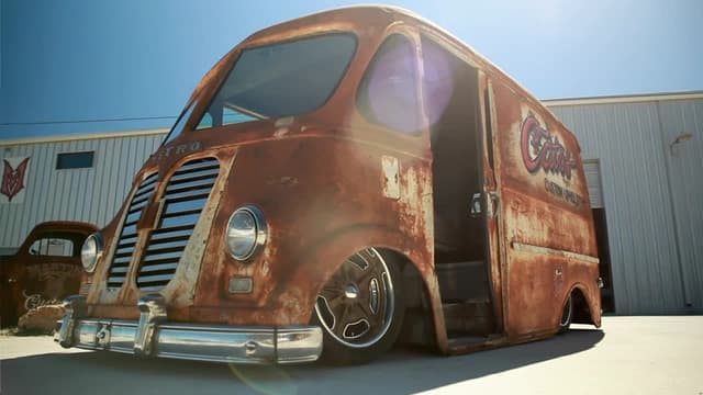 Watch Iron Resurrection S02:E05 - Super Low Metro - Free TV Shows | Tubi