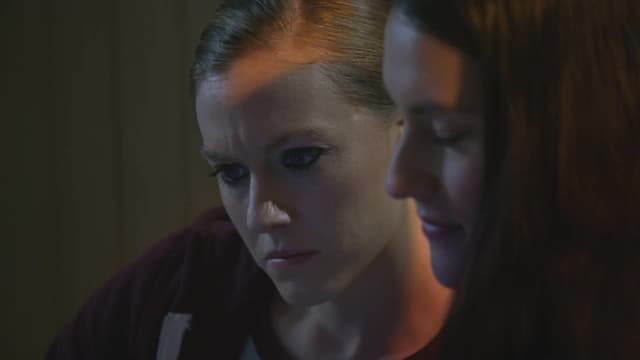 Watch The Killer Beside Me S01:E02 - Unfriendly Community - Free TV ...