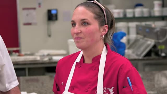 Watch Cake Boss S14:E14 - Secret Proposals and More - Free TV Shows | Tubi