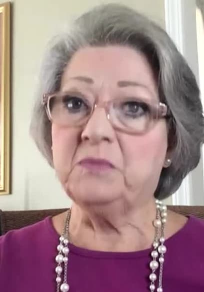 Watch Judge Dad S02:E02 - War of the Roses - Free TV Shows | Tubi