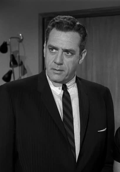 Watch Perry Mason S05:E11 - The Case of the Left-Handed Liar - Free TV ...