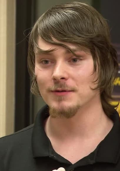 Watch Undercover Boss (USA) S07:E11 - Wienerschnitzel - Free TV Shows ...