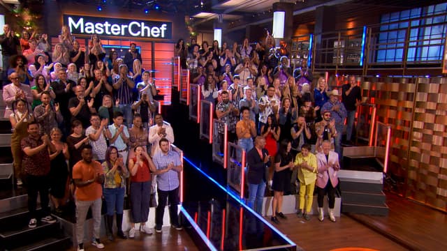 Watch MasterChef S12:E19 - Finale (Pt. 1) - Special Guest Graham Elliot ...