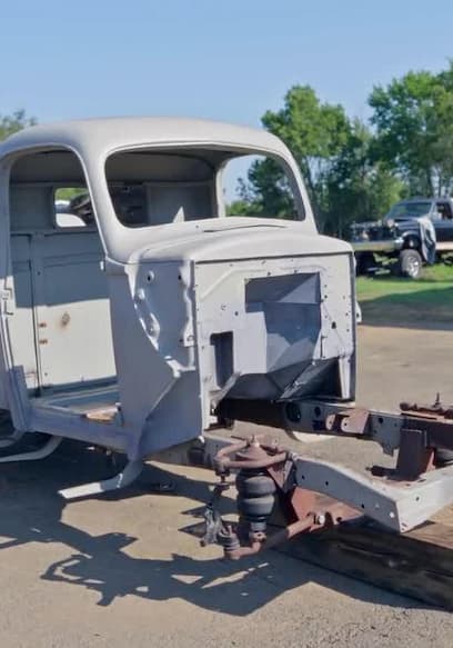 Watch Texas Metal's Loud and Lifted S01:E04 - '47 Ford Turbo - Free TV Shows | Tubi