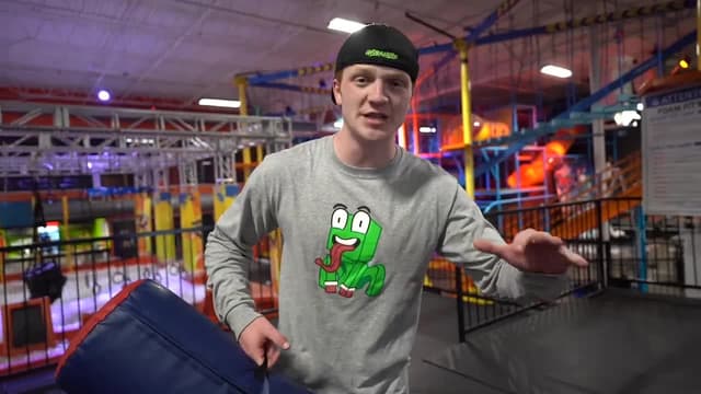 Watch Unspeakable S05:E05 - Filling My Entire House With Plastic Balls ...