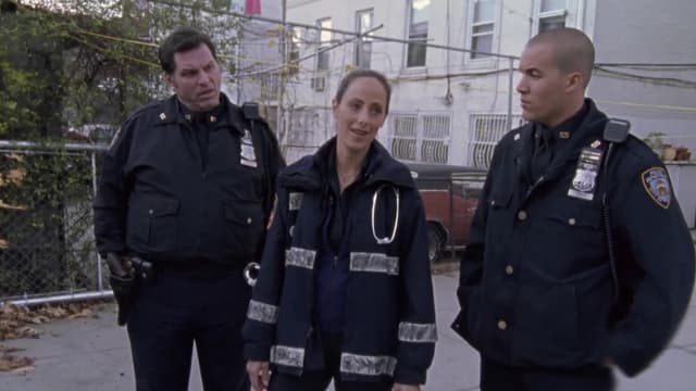 Watch Third Watch S05:E11 - A Call for Help - Free TV Shows | Tubi
