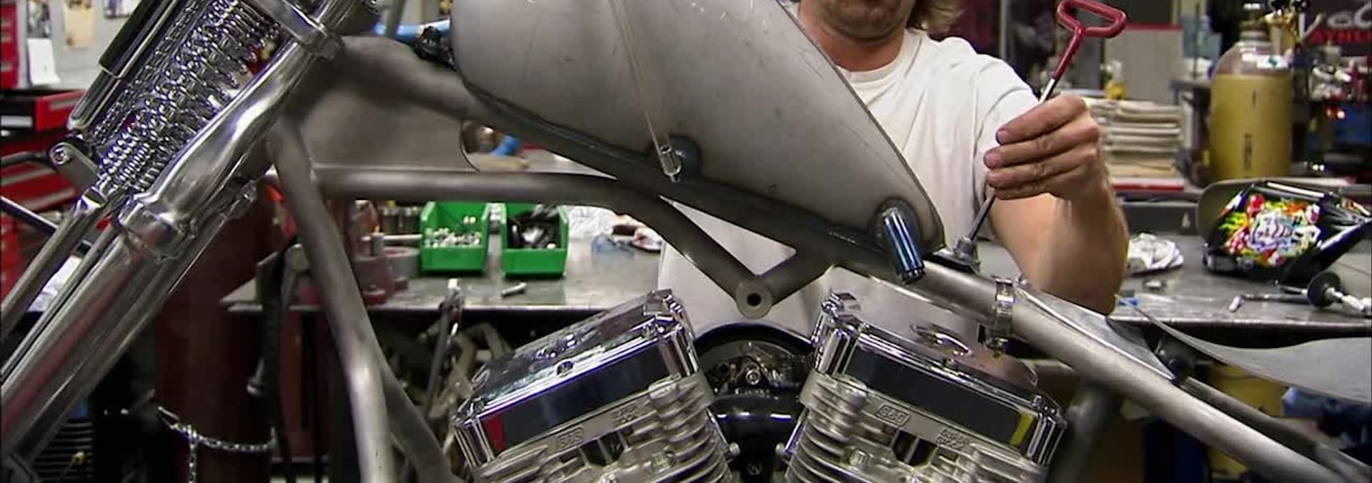 Watch American Chopper S09:E04 - Rick's News - Free TV Shows | Tubi