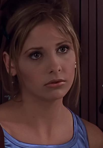 Watch Buffy the Vampire Slayer S01:E05 - Never Kill a Boy on the First ...