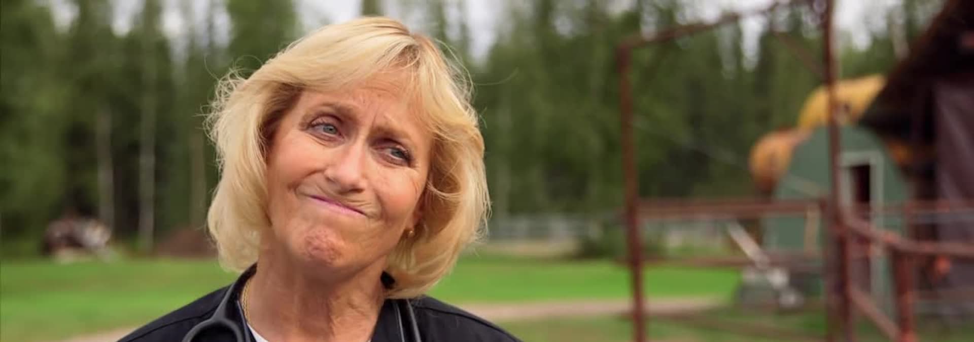 Watch Dr. Dee: Alaska Vet S02:E11 - Battling FIV - Free TV Shows | Tubi