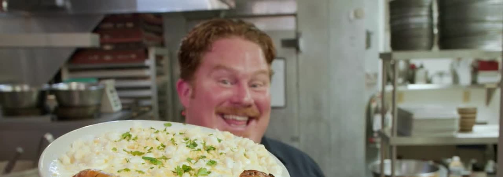 Watch Man v. Food S05:E02 - Fargo, North Dakota - Free TV Shows | Tubi