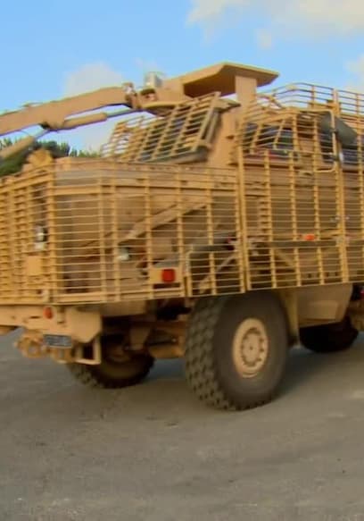 Watch Supertruckers S03:E08 - Military Moves - Free TV Shows | Tubi