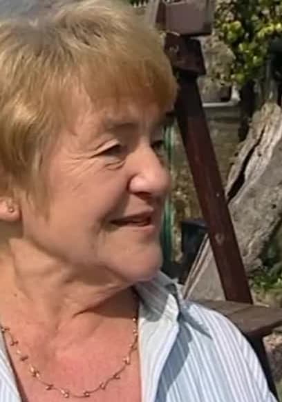 Watch Secret Dealers S01:E10 - Episode 10 - Free TV Shows | Tubi