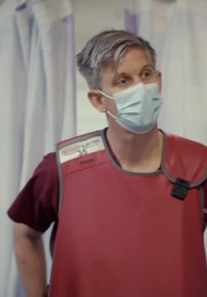 Watch 999: Critical Condition S03:E02 - Episode 2 - Free TV Shows | Tubi