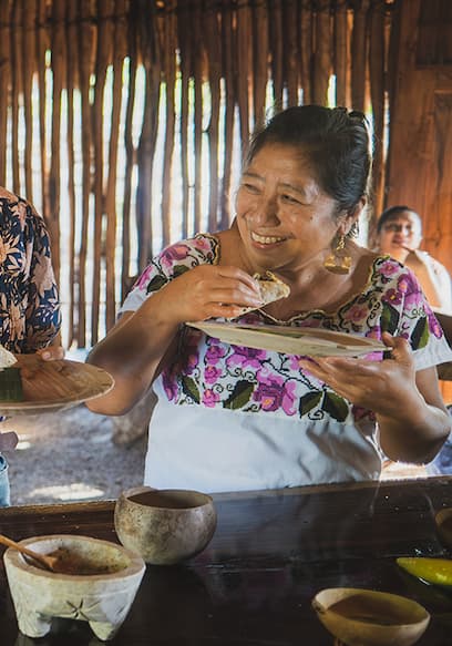 Watch Pati's Mexican Table S12:E08 - Maya Today - Free TV Shows | Tubi