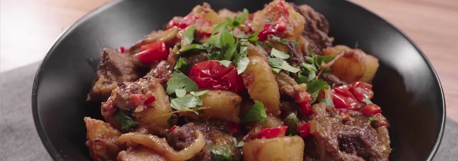Watch Christopher Kimball's Milk Street S06:E11 - Stir-Fry Favorites ...