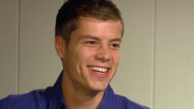 Watch Bringing Up Bates S04:E09 - Birthdays and Boyfriends - Free TV ...