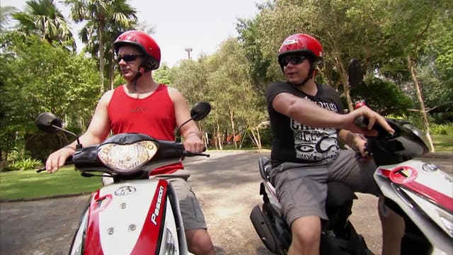 Watch American Chopper S09:E11 - Malaysian Adventure - Free TV Shows | Tubi