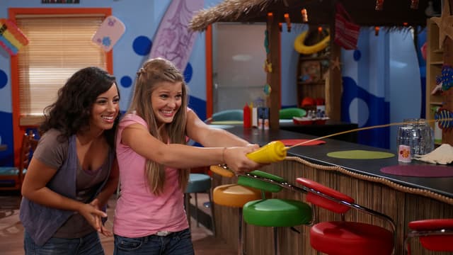 Watch Really Me S02:E06 - Sauce Boss - Free TV Shows | Tubi