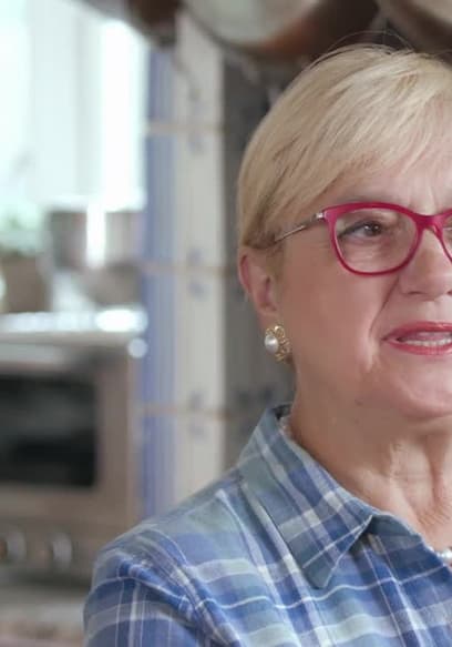 Watch Lidia's Kitchen S08:E25 - Corn: From the Kernel to the Husk ...