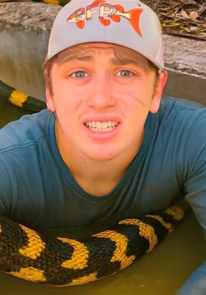 Watch Bass Fishing Productions S01:E03 - I Found a Pond INFESTED With ...