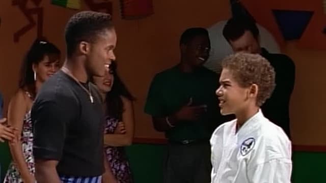 Watch Mighty Morphin Power Rangers S01:E36 - Birds of a Feather - Free ...