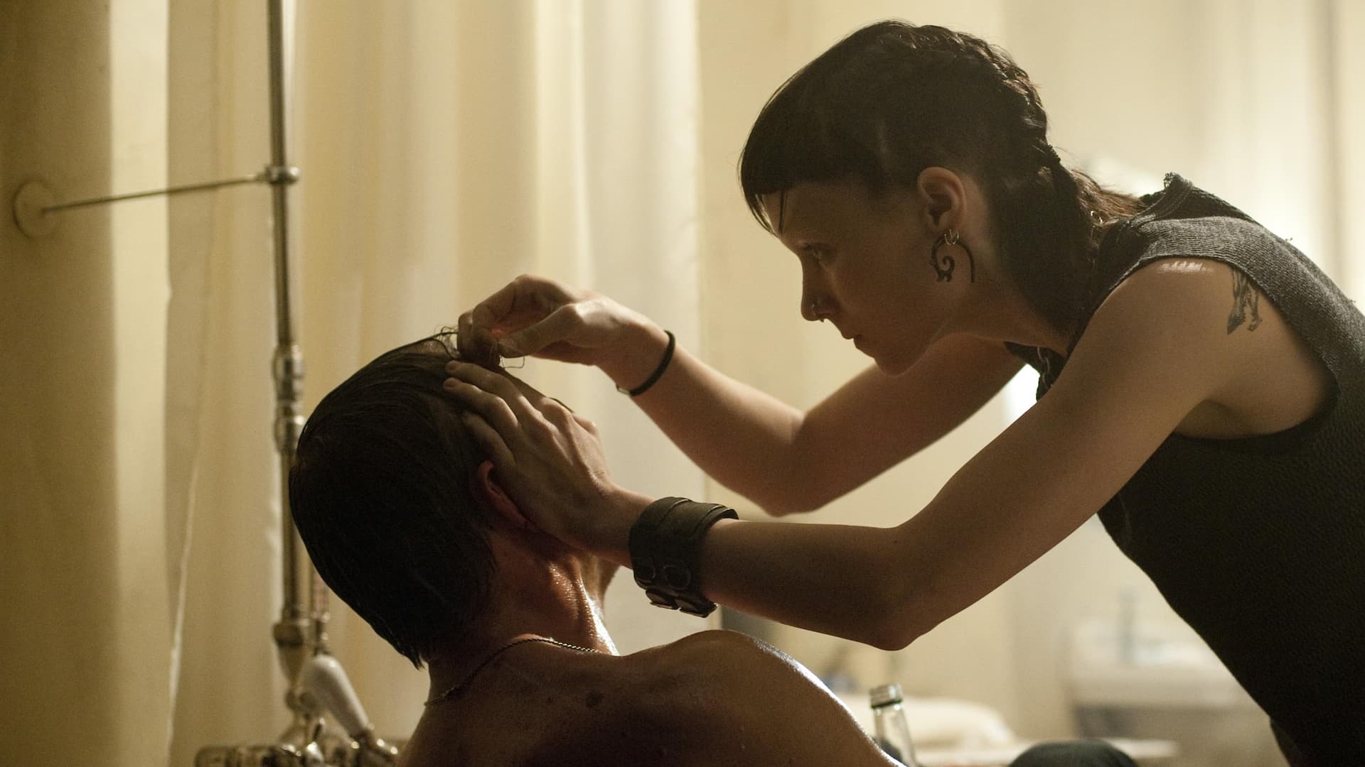 Watch The Girl With the Dragon Tattoo (2011) - Free Movies | Tubi