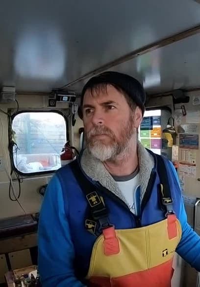 Watch Giant Lobster Hunters S01:E06 - The Newcomer - Free TV Shows | Tubi