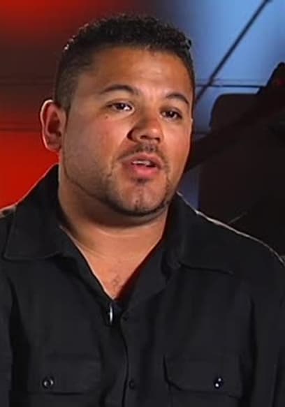 Watch Operation Repo S02:E04 - The Cop, the Pizza Delivery Man, and the ...