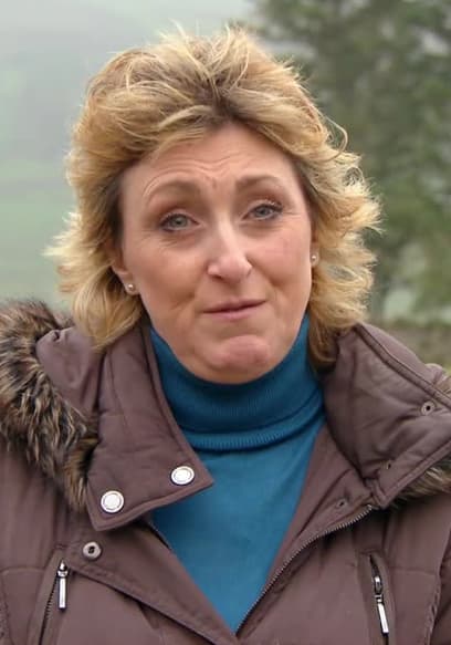 Watch Four in a Bed S09:E31 - Alston House - Free TV Shows | Tubi