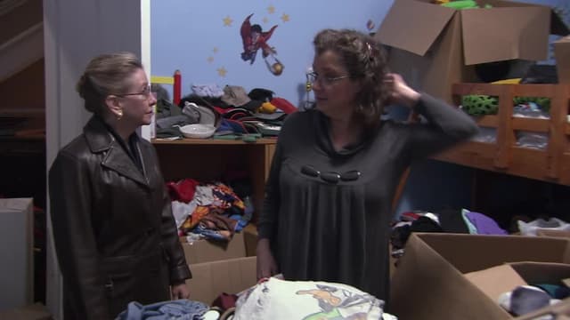 Watch Hoarders S02:E06 - Deborah and Jim - Free TV Shows | Tubi