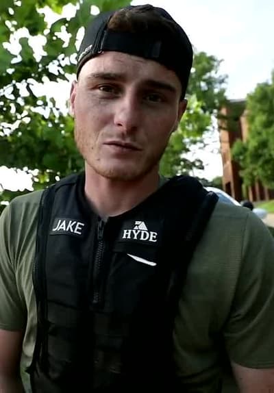 Watch Scuba Jake S04:E07 - A Bone-Chilling Discovery - Free TV Shows | Tubi