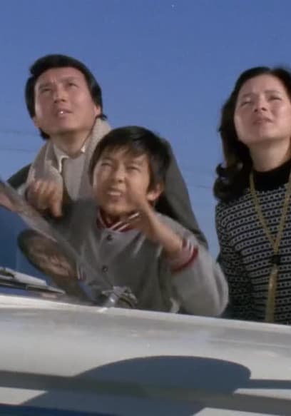 Watch Ultraman Taro S01:E42 - The Phantom Mother Is a Monster Master ...