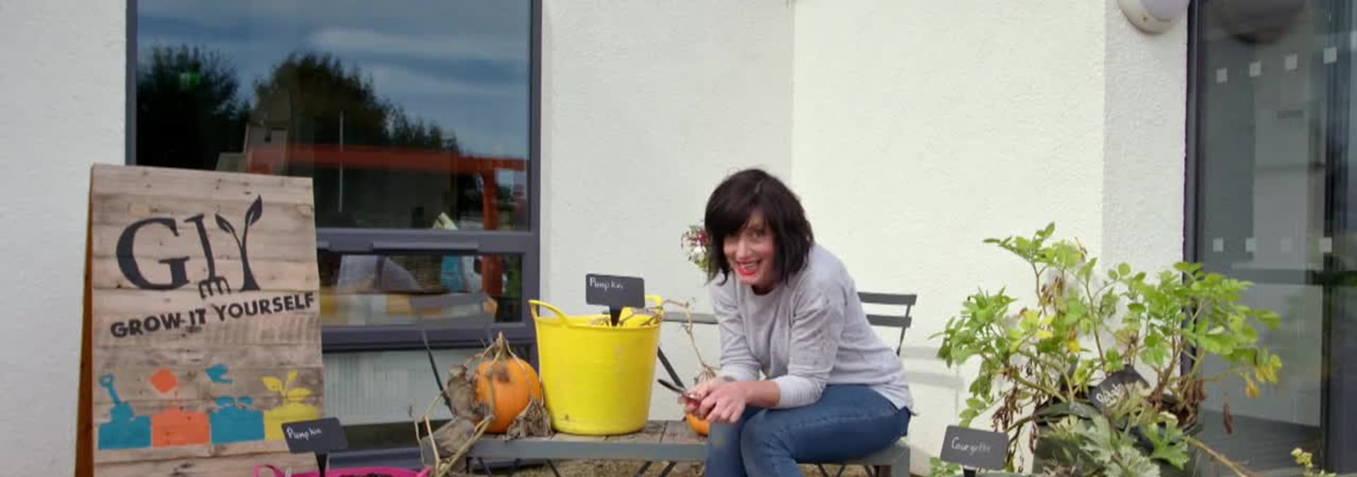 Watch Grow Cook Eat S02:E02 - Pumpkins - Free TV Shows | Tubi