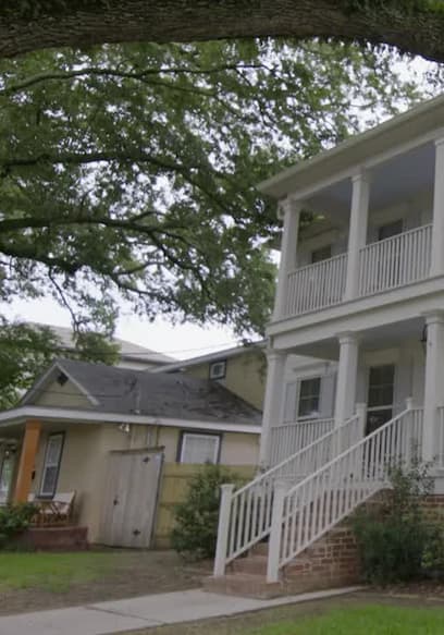 Watch Selling the Big Easy S01:E07 - Lakeview vs. Bayou - Free TV Shows ...