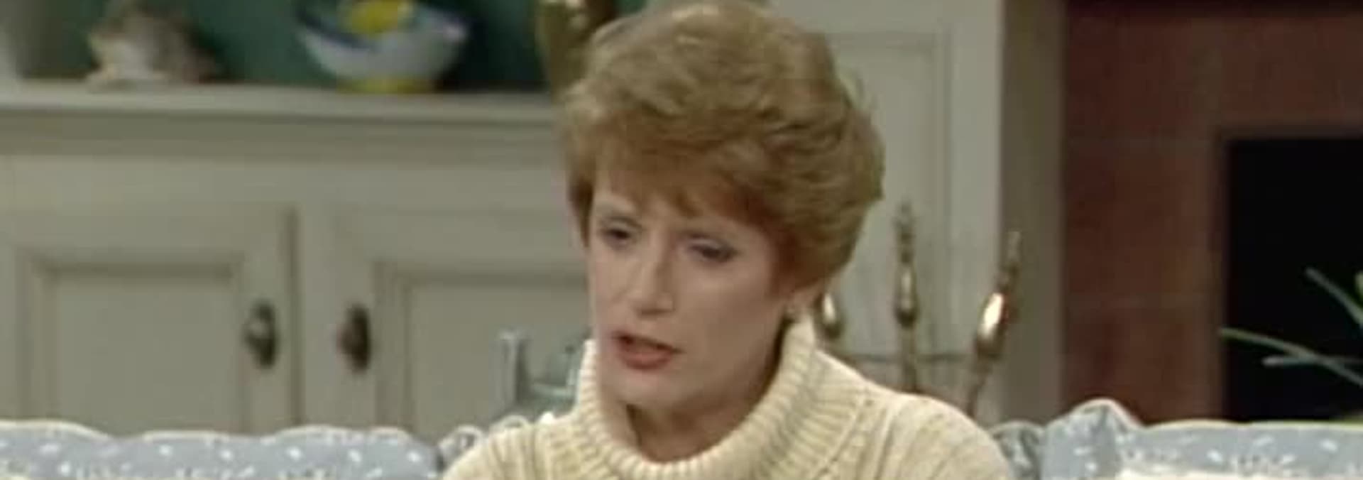 Watch Too Close for Comfort S06:E13 - Muriel's Fish Story - Free TV ...