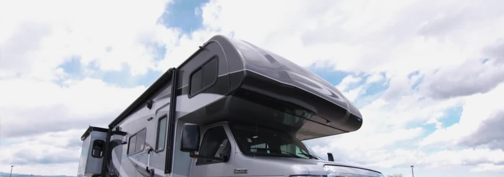 Watch Big Time RV S04:E07 - Game On - Free TV Shows | Tubi