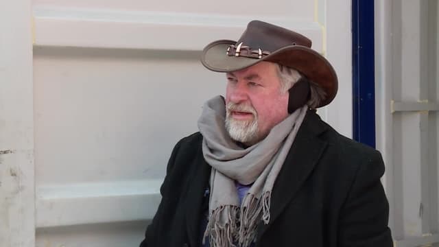 Watch Storage Wars: Northern Treasures S02:E19 - Goji, Bogie, and the ...