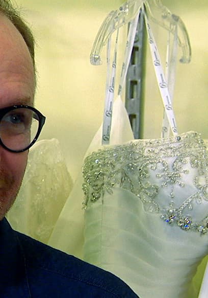 Watch Rich Groom Poor Groom S01:E03 - Putting On The Glitz - Free TV ...