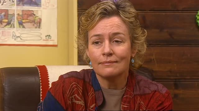 Watch The Saddle Club S02:E24 - Odd Girl Out - Free TV Shows | Tubi