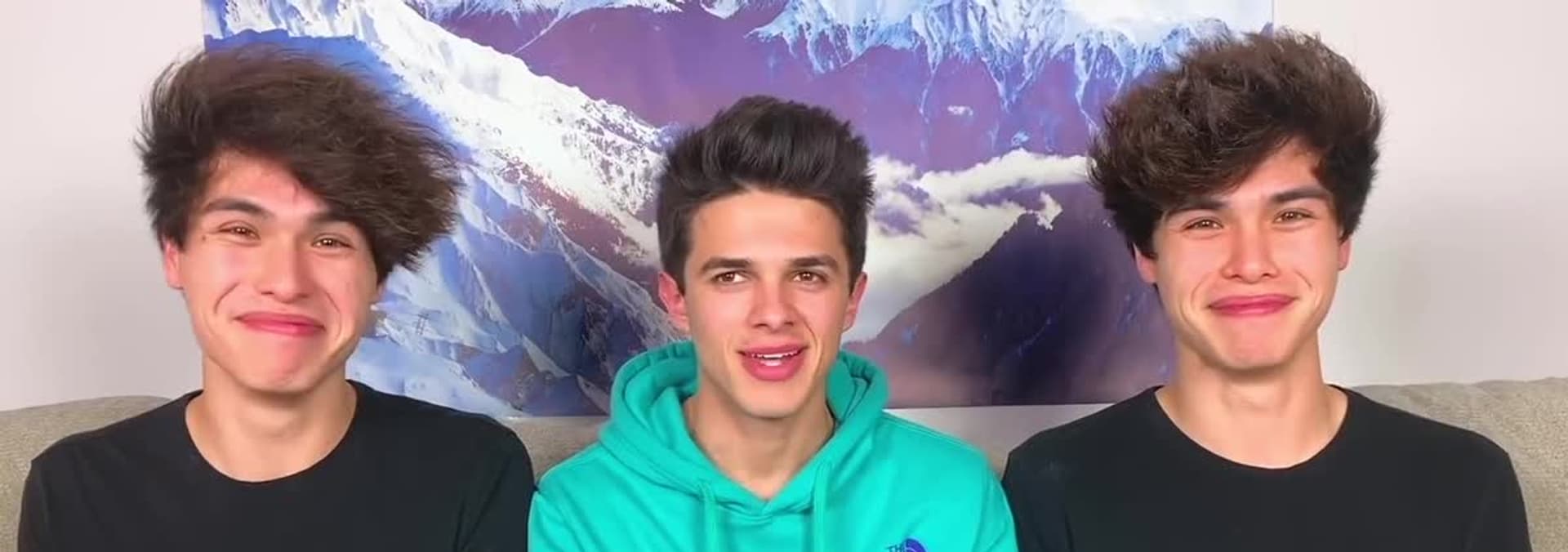 Watch Stokes Twins S05:E15 - 2 Truths and a Lie! / Twin vs. Twin ...