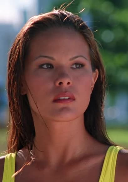 Watch Baywatch S10:E08 - Father of the Groom - Free TV Shows | Tubi